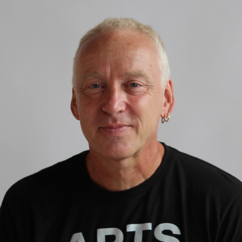 Book.io - Author Paul Jenkins